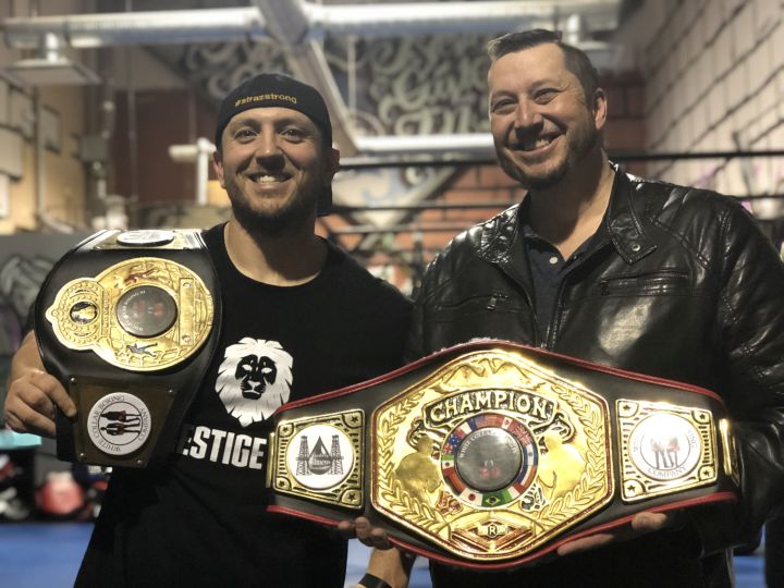Airdrie amateur boxers enter the ring for charity - Calgary | Globalnews.ca