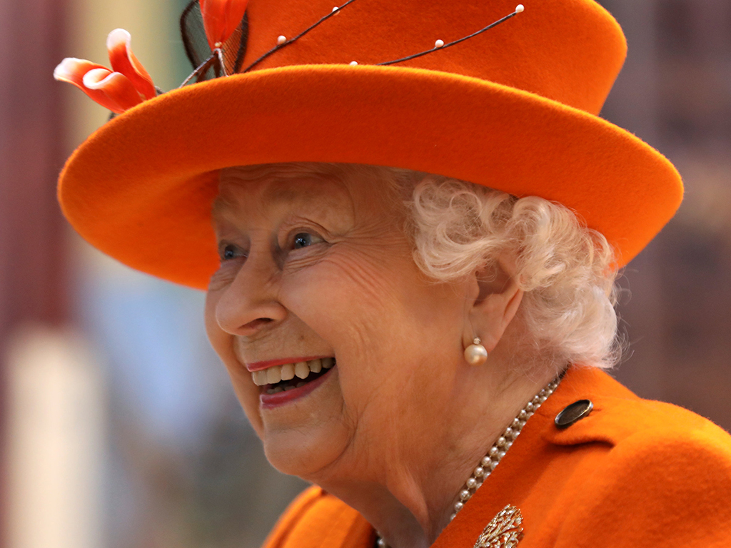 ‘Such a groovy granny’: Queen shares her first Instagram post, fans ...