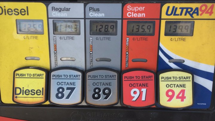Ontario government wants anti-carbon tax gas pump stickers on display ...