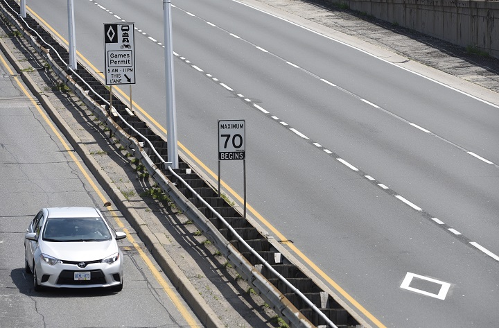 Single-rider motorcycles could soon use HOV lanes in Ontario ...