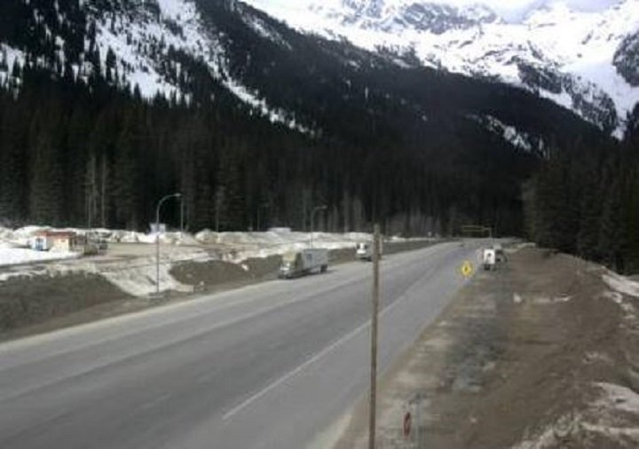 Environment Canada warns of snow for B.C.’s southern mountain passes ...