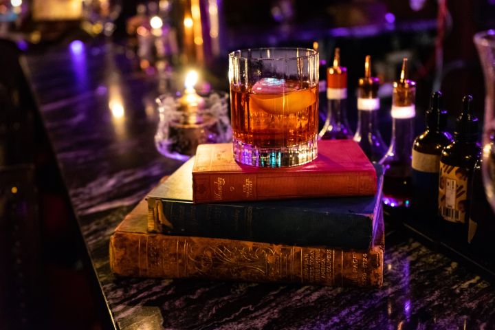 4 Calgary bars make list of 50 best in Canada - Calgary | Globalnews.ca