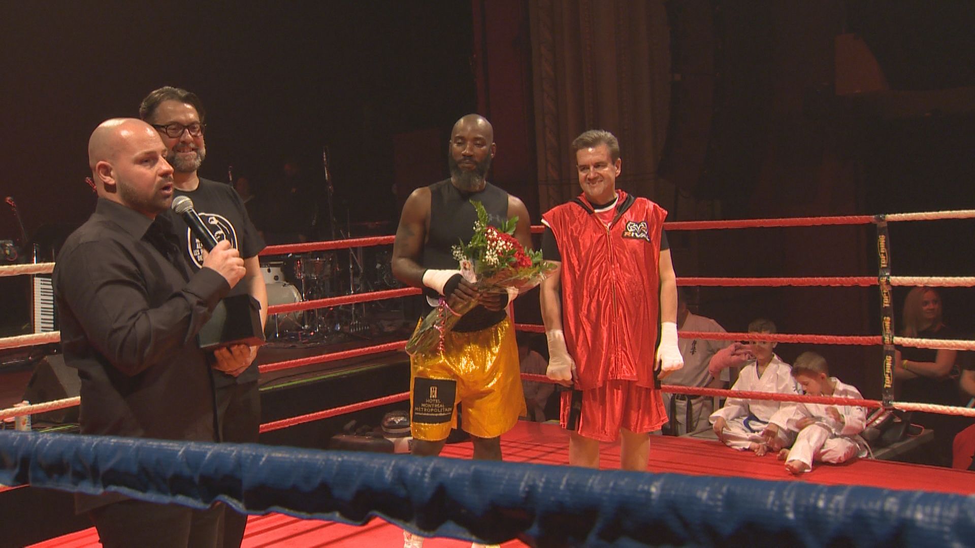 Montreal artists, politicians put on boxing gloves for 12 Rounds of ...