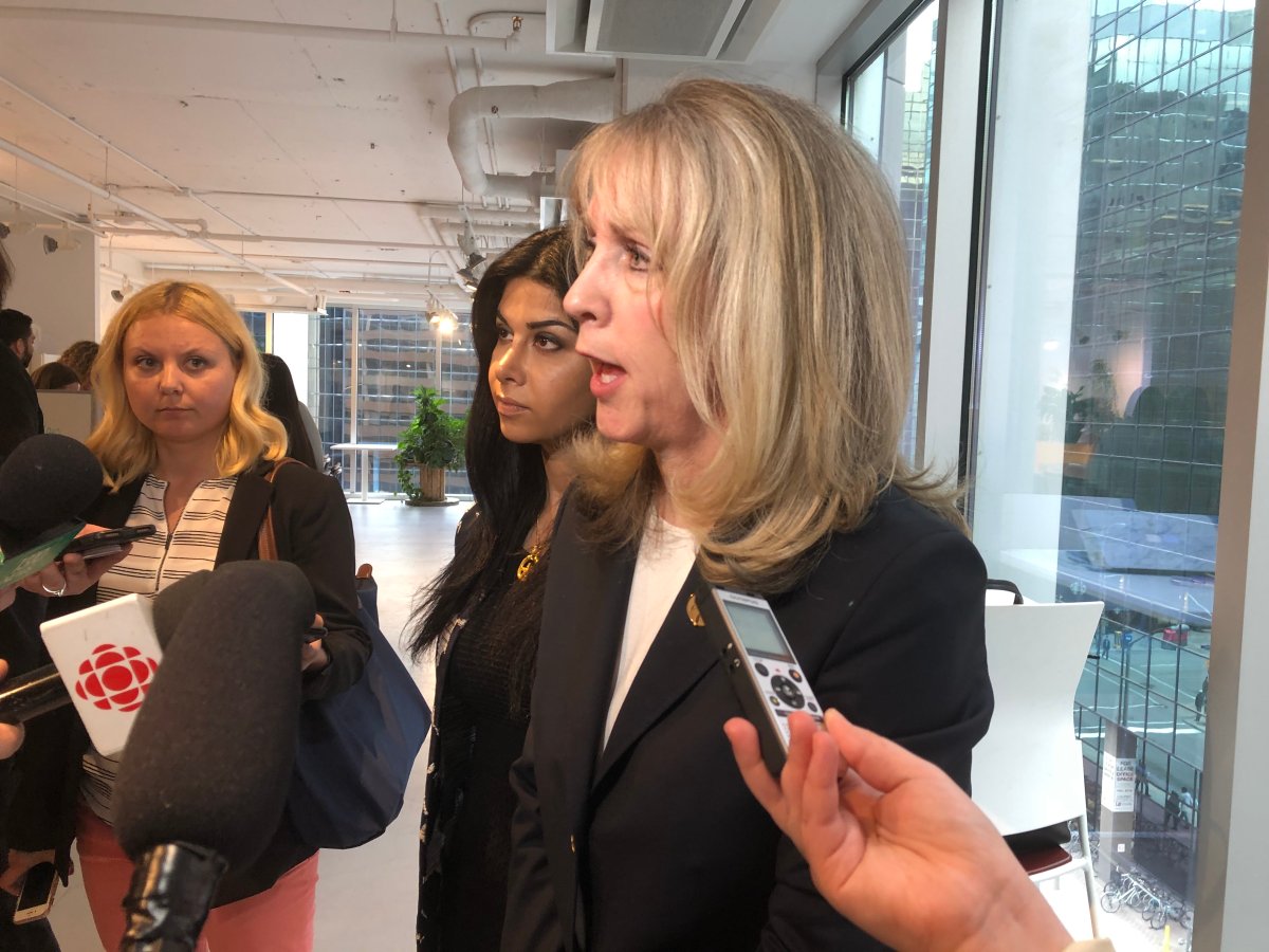 Ontario flood task force holds closed-door meeting; Ottawa mayor pushes ...