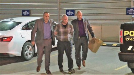 Robert Leeming, charged in Calgary double homicide, appears in court ...