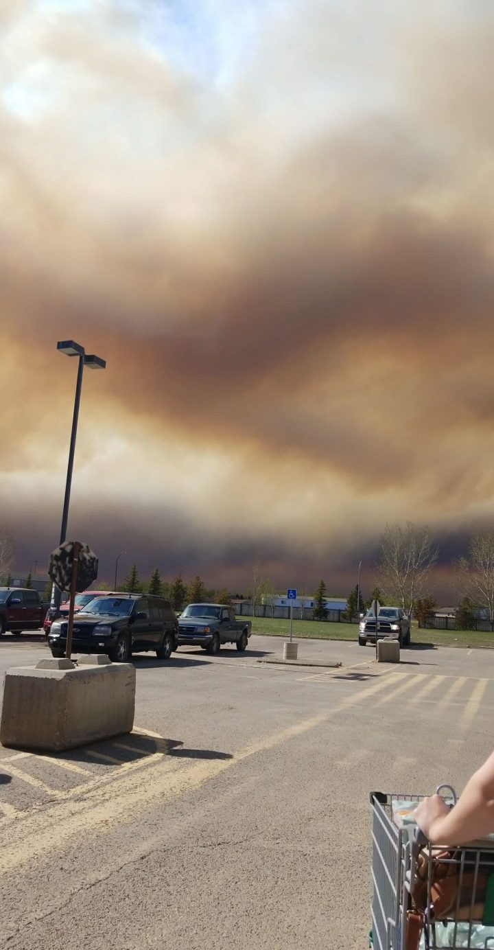 High Level wildfire evacuee describes ‘post-apocalyptic’ skies ...