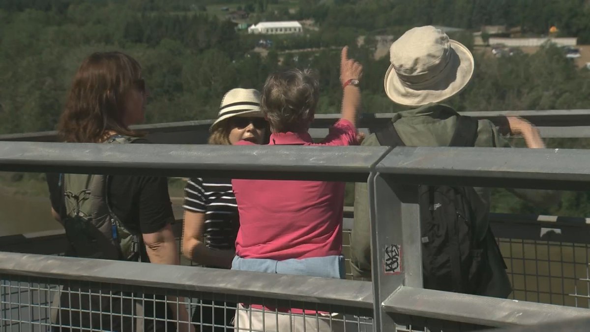 Revamped ‘End of the World’ lookout officially reopens in Edmonton ...
