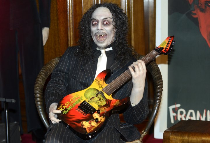 Metallica’s Kirk Hammett talks ROM horror exhibit with Alan Cross ...