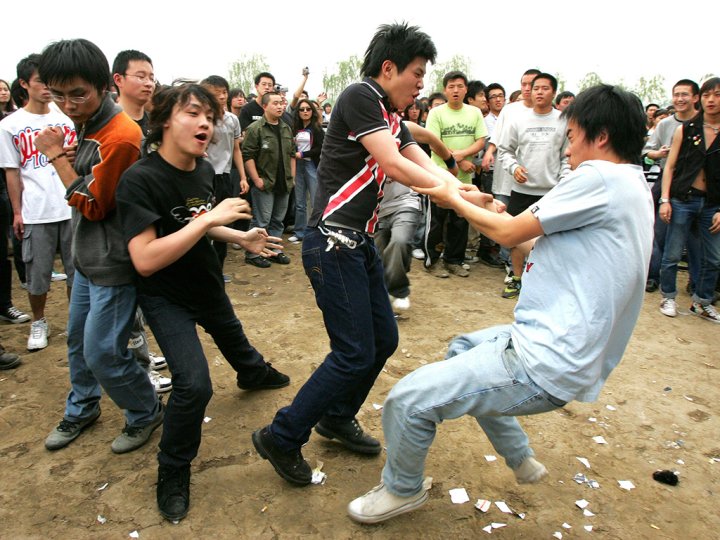 Fan dies at Slipknot concert after sustaining injuries in mosh pit | Globalnews.ca