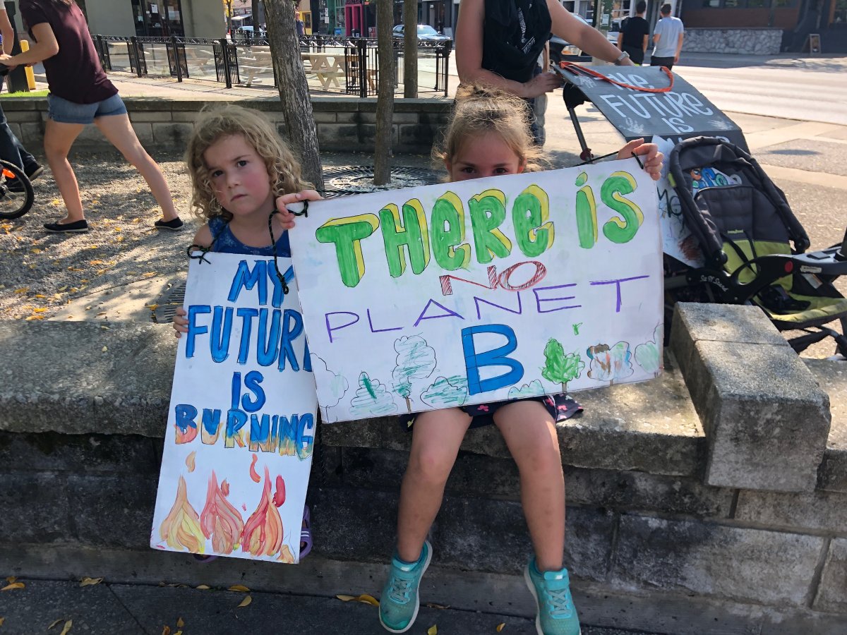 London youth join global climate strike - London | Globalnews.ca