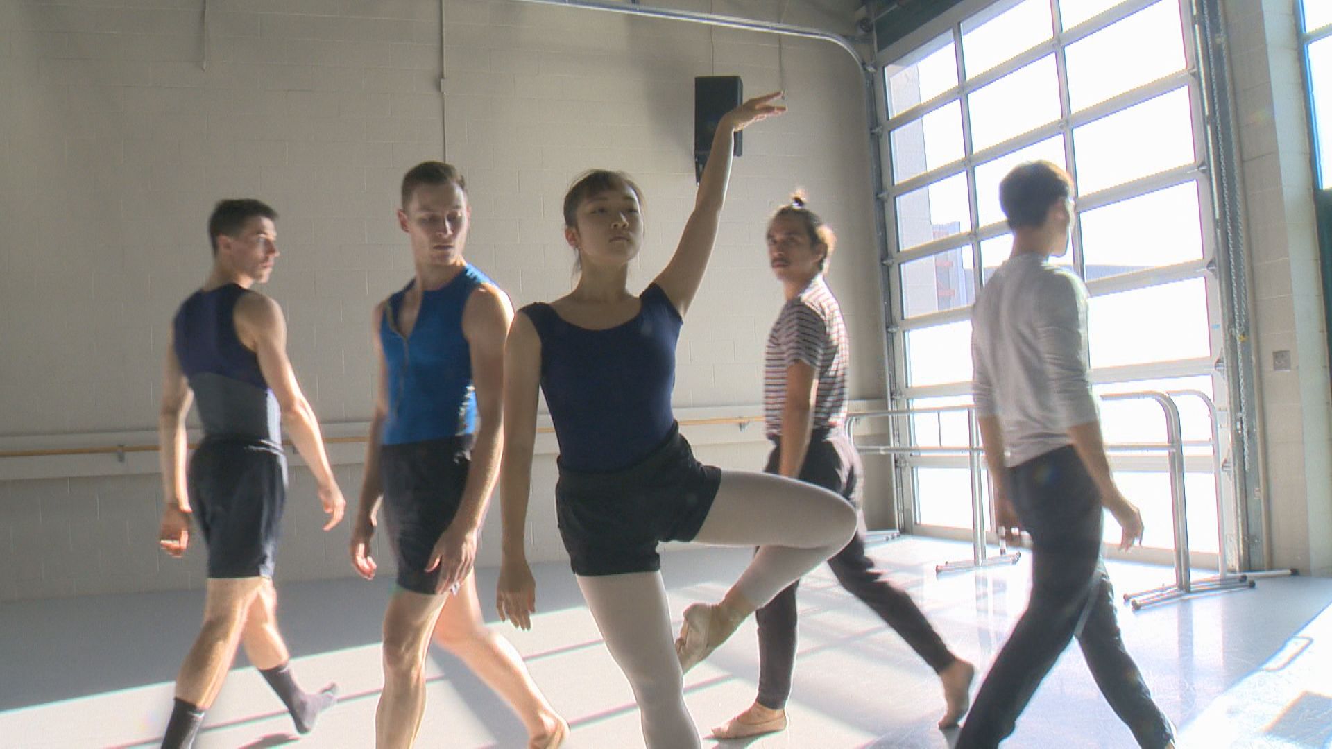 Ballet Kelowna launches new season with ‘Dawn’ - Okanagan | Globalnews.ca