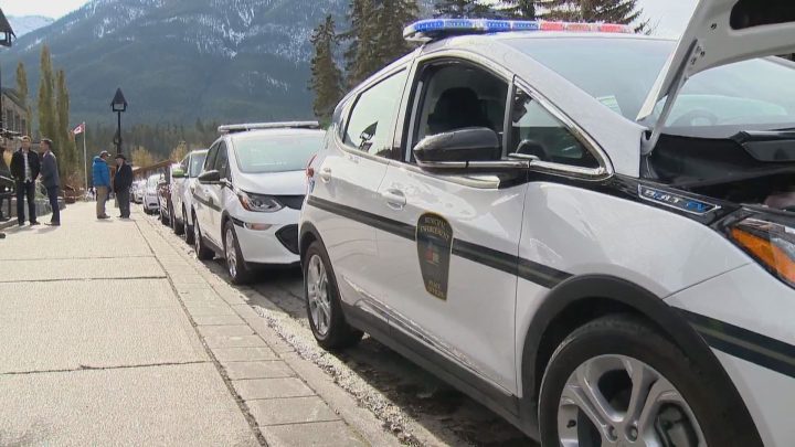 Banff replaces service vehicles with electric models | Globalnews.ca
