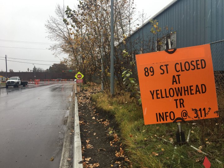 Traffic light removal marks 1st major step in Yellowhead Trail freeway ...