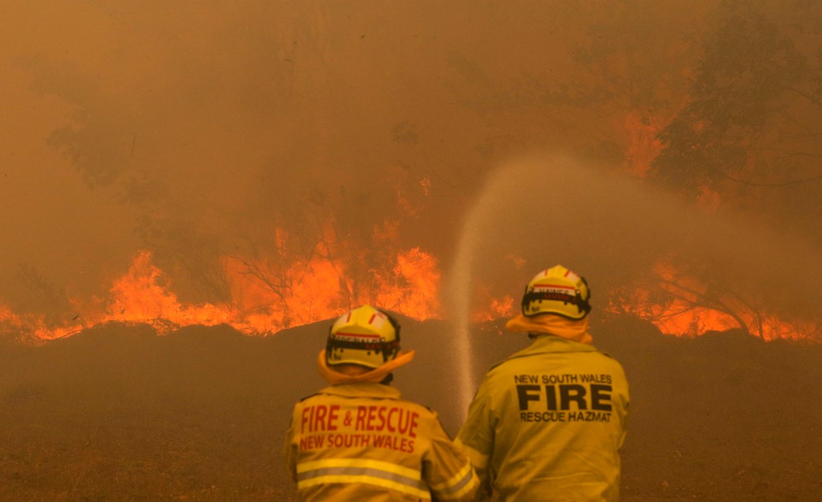Hot, dry and dangerous: Australia’s ‘catastrophic’ bushfires creep ...