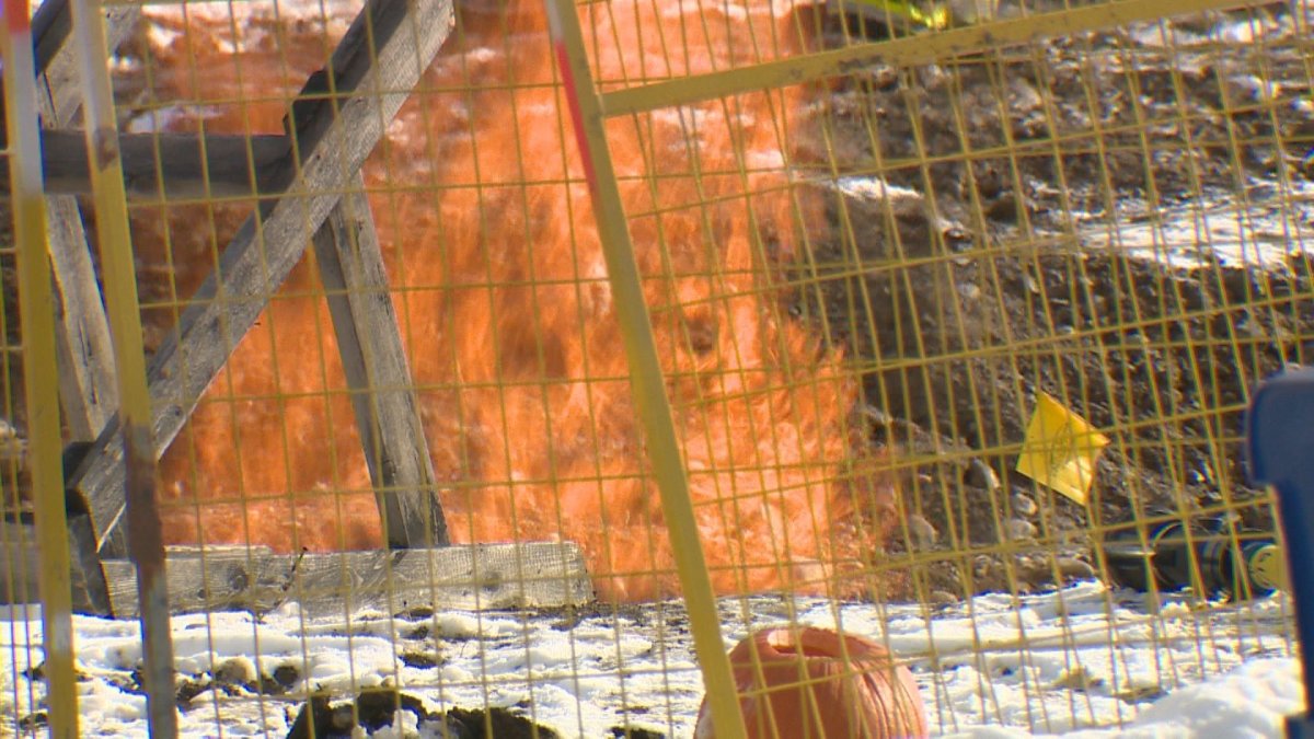 1 hospitalized after gas line fire at Calgary construction site ...
