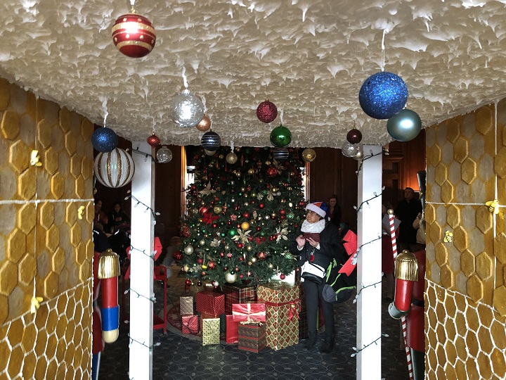 20-foot gingerbread house unveiled at Edmonton’s Hotel MacDonald ...