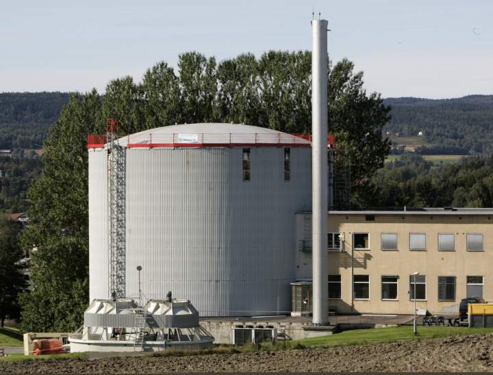 Are small nuclear reactors really better? Here are the pros and cons ...