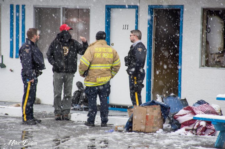 Penticton firefighters pull unconscious man from burning motel room ...