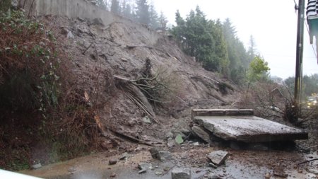 No immediate reports of injuries after 6 homes evacuated due to North ...