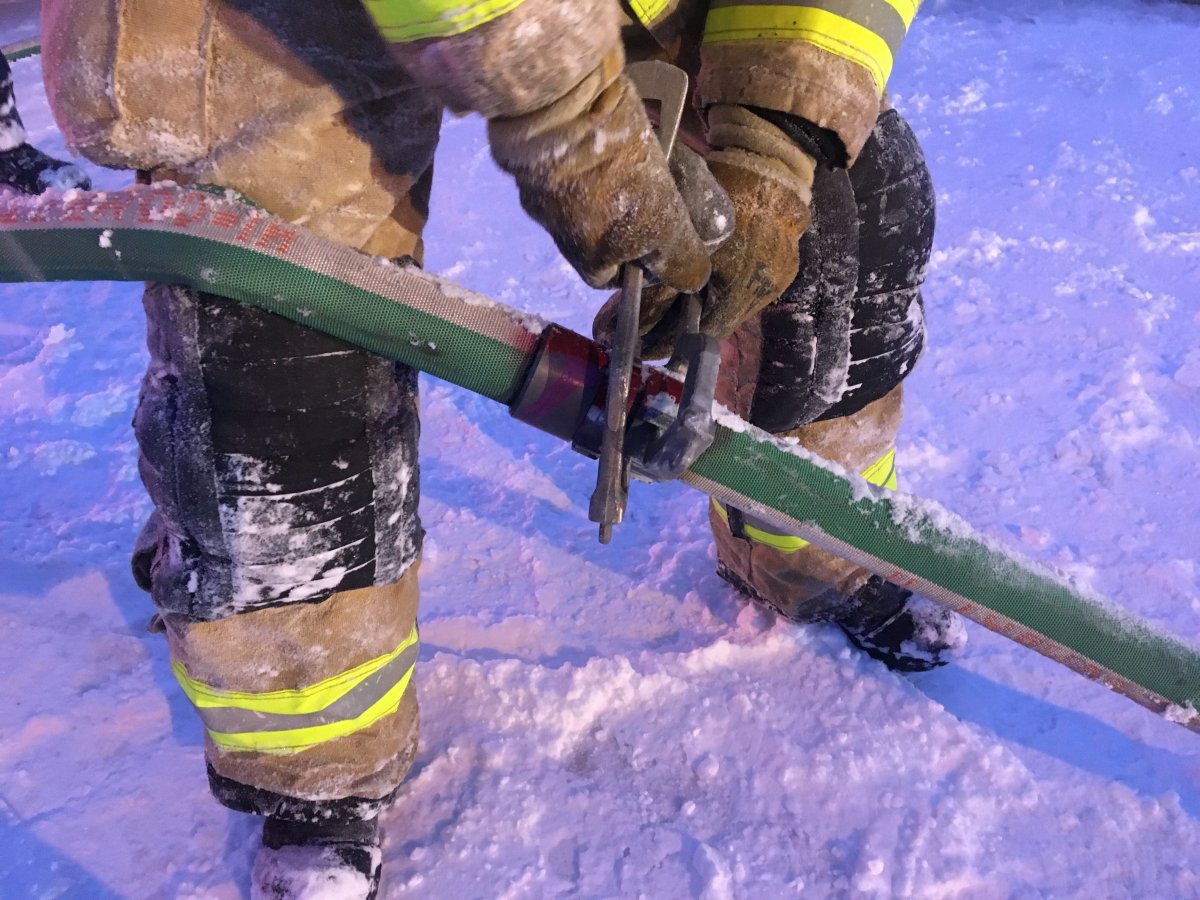 Fire crews battle blaze in southeast Edmonton amid frigid temperatures ...