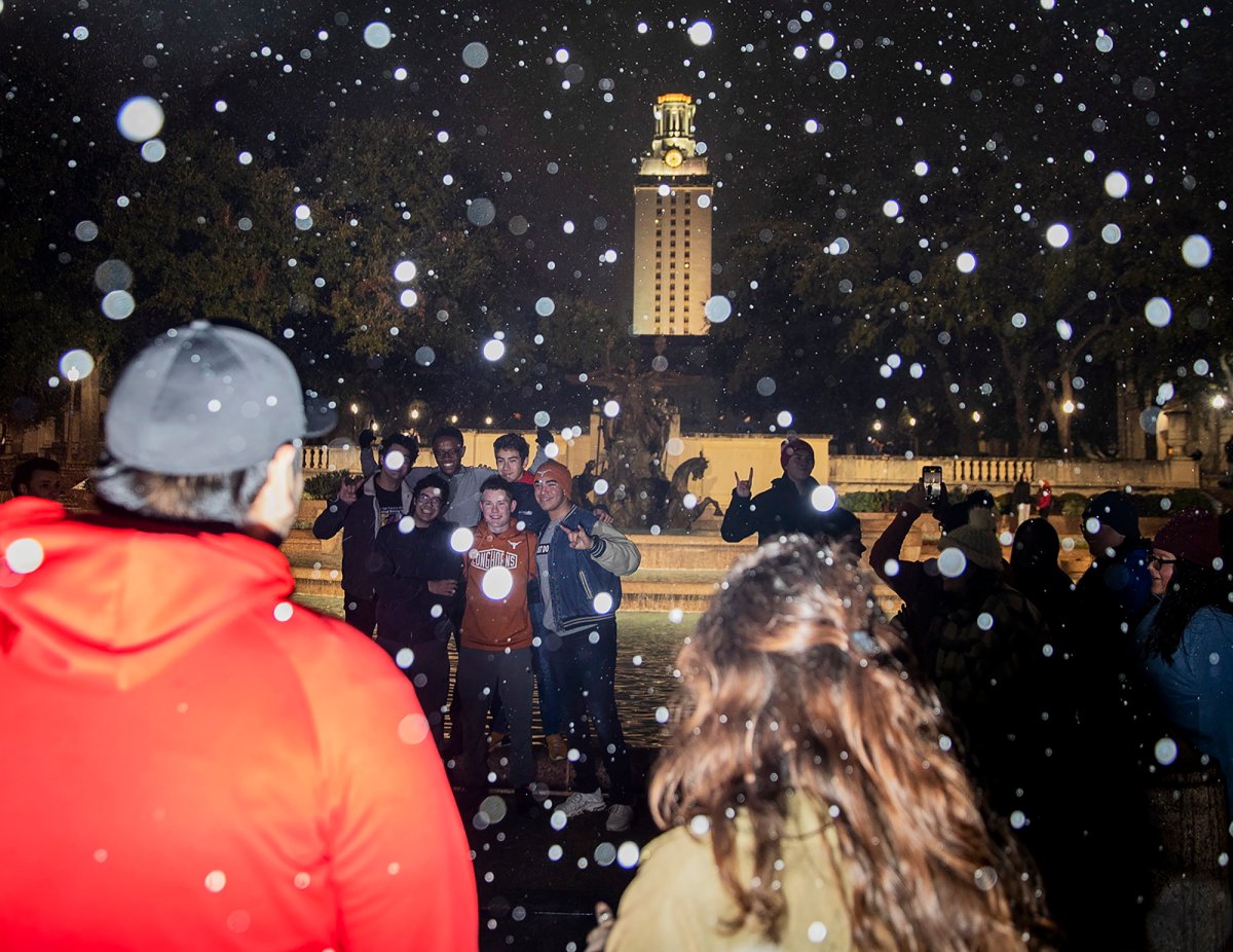 In Pictures: Rare snowfall turns southern U.S. into winter wonderland ...