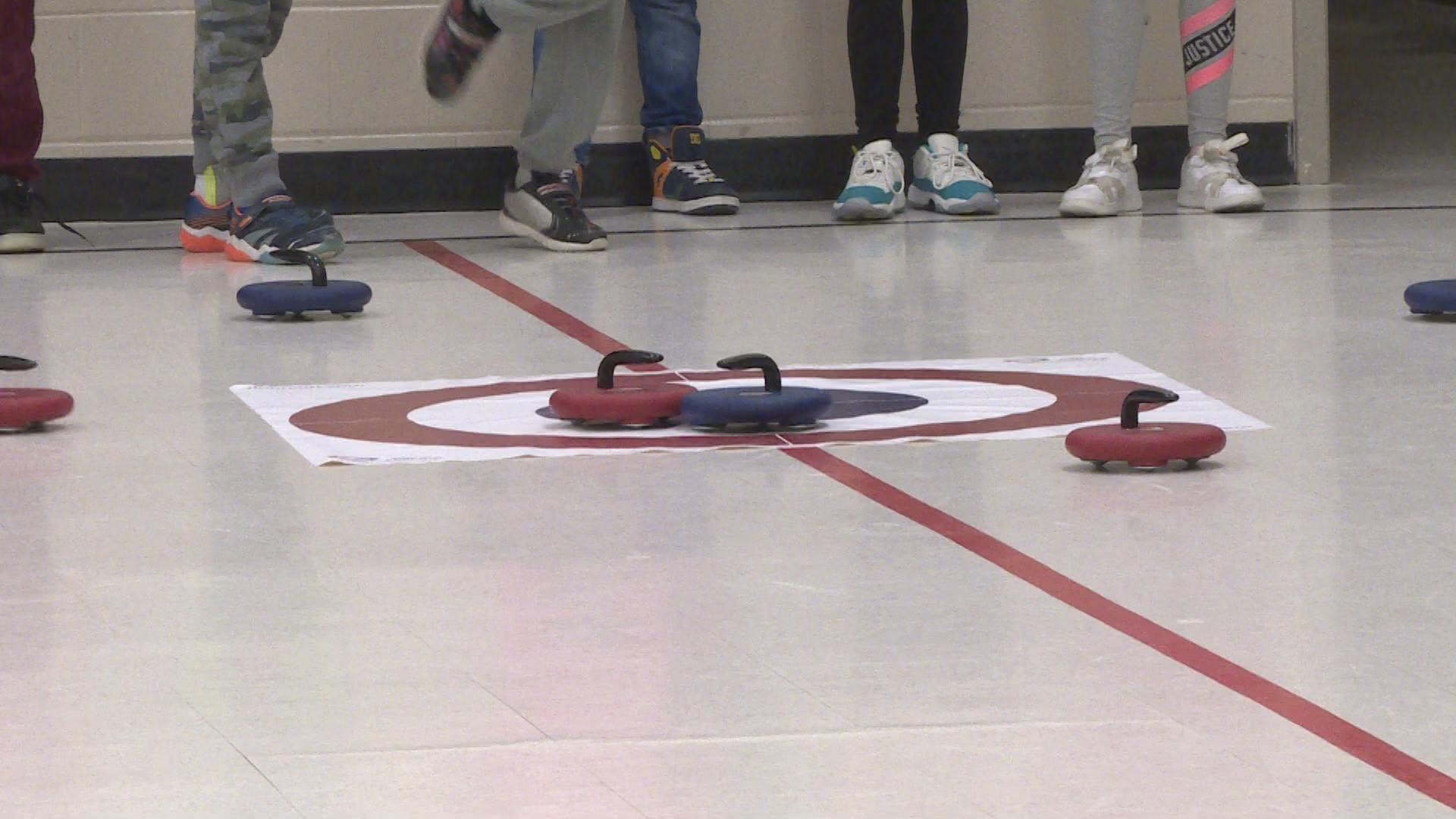 Rocks and Rings program introduces school children to the game of ...