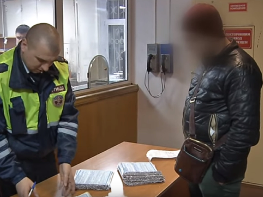 Russian driver booked after getting 2,000 tickets - National ...