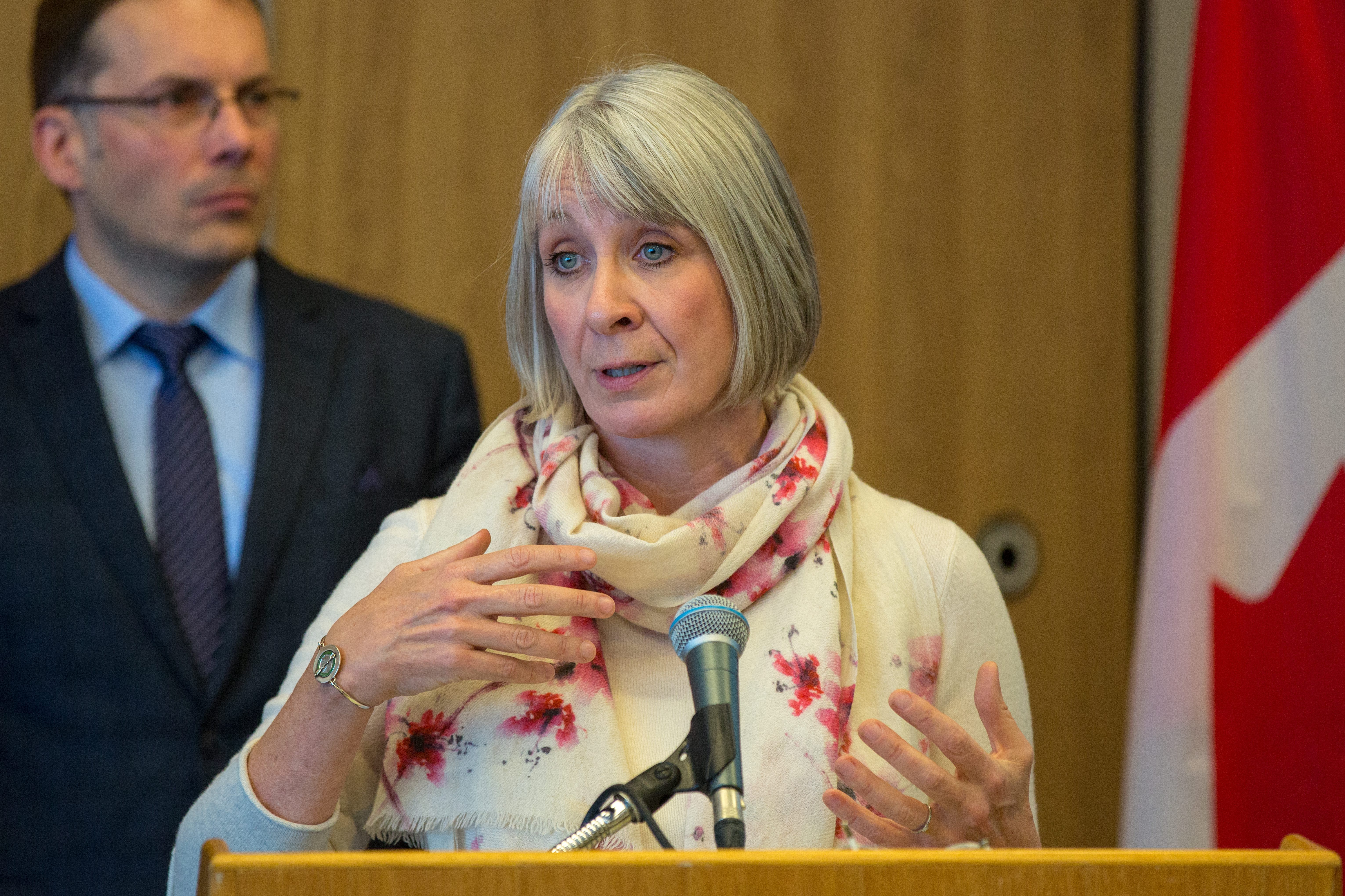 Health minister announces $27M for COVID-19 research | Globalnews.ca