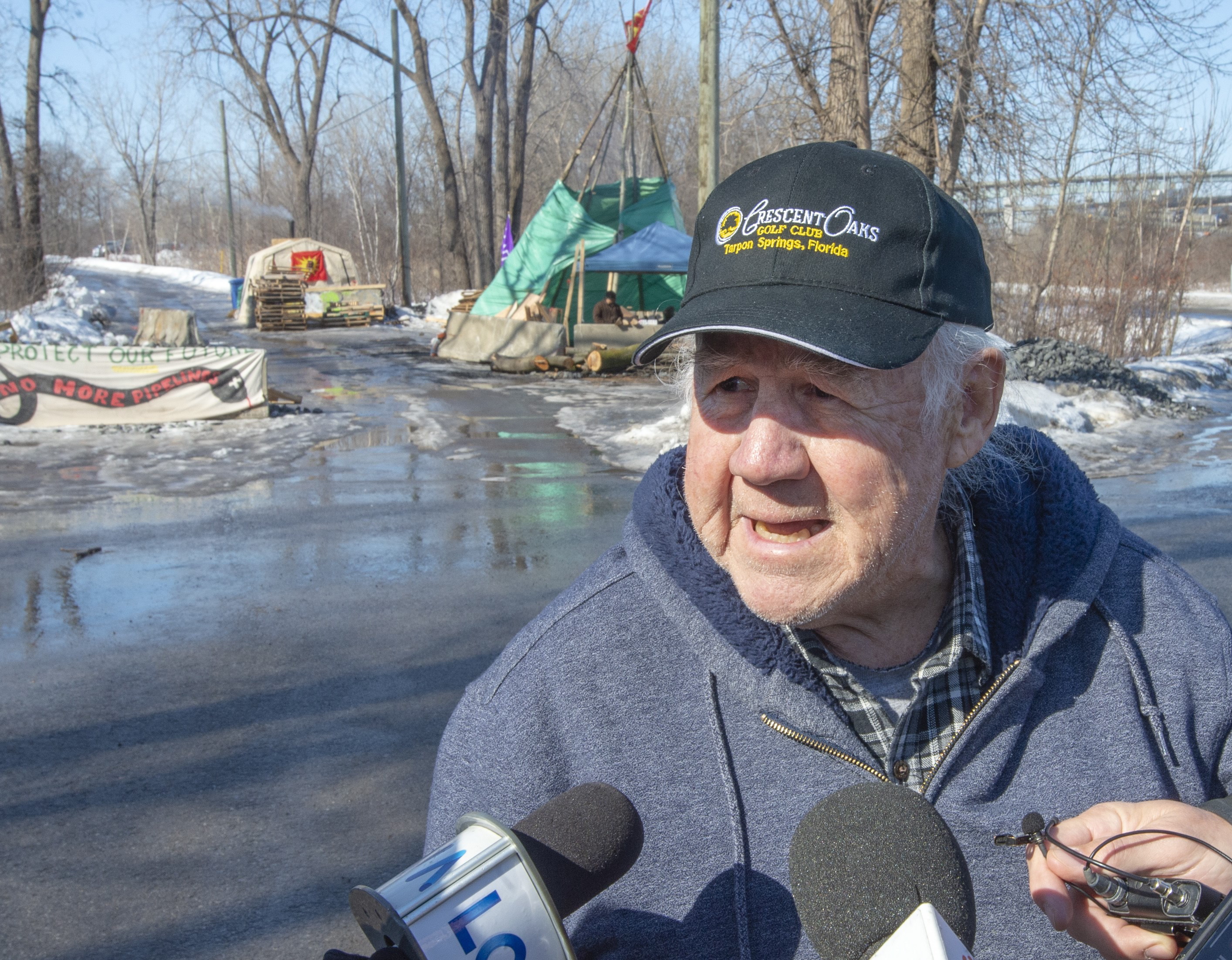 ‘We support them’: Kahnawake railway blockade continues despite ...