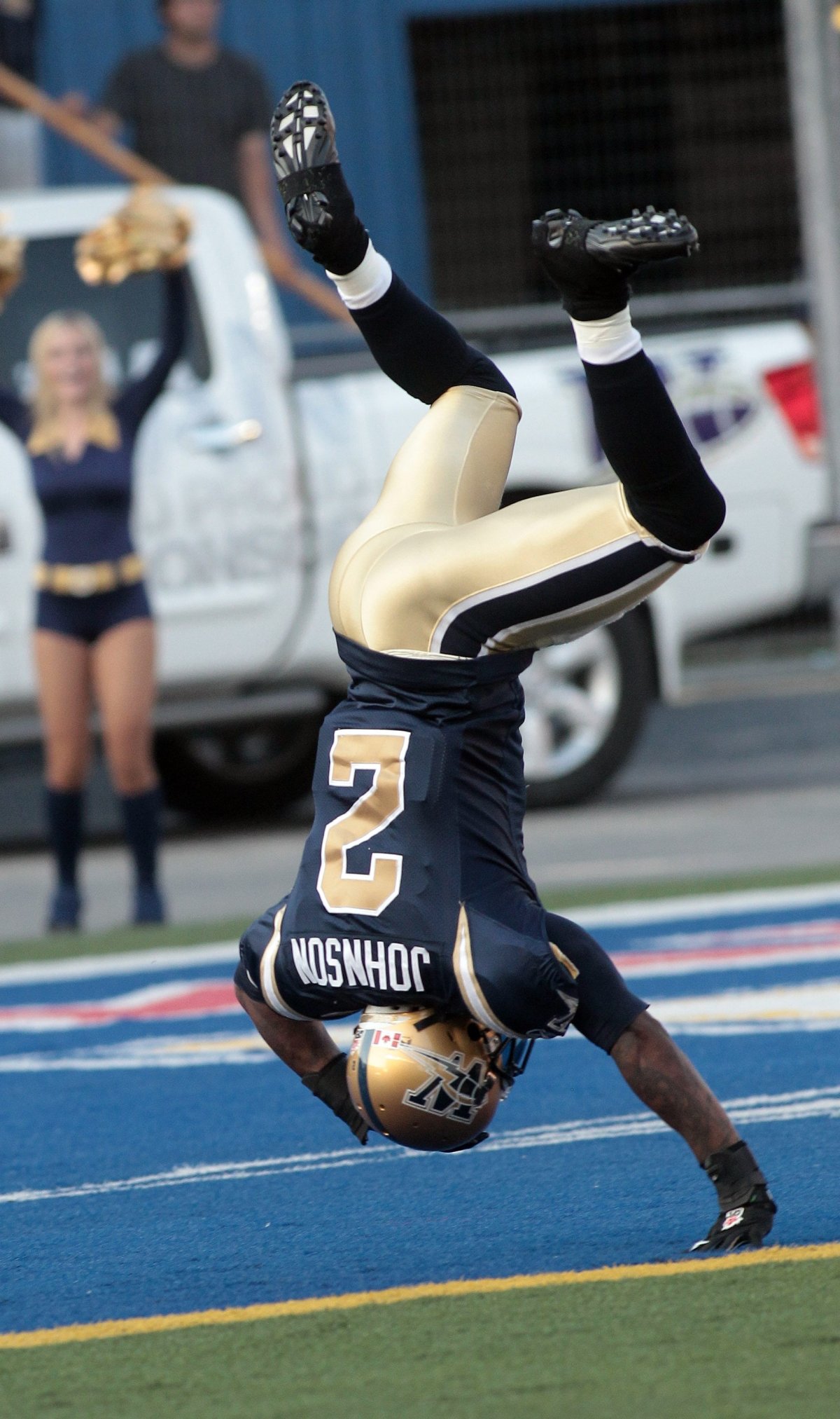 Longtime CFL star Jovon Johnson signs 1-day contract to retire a ...