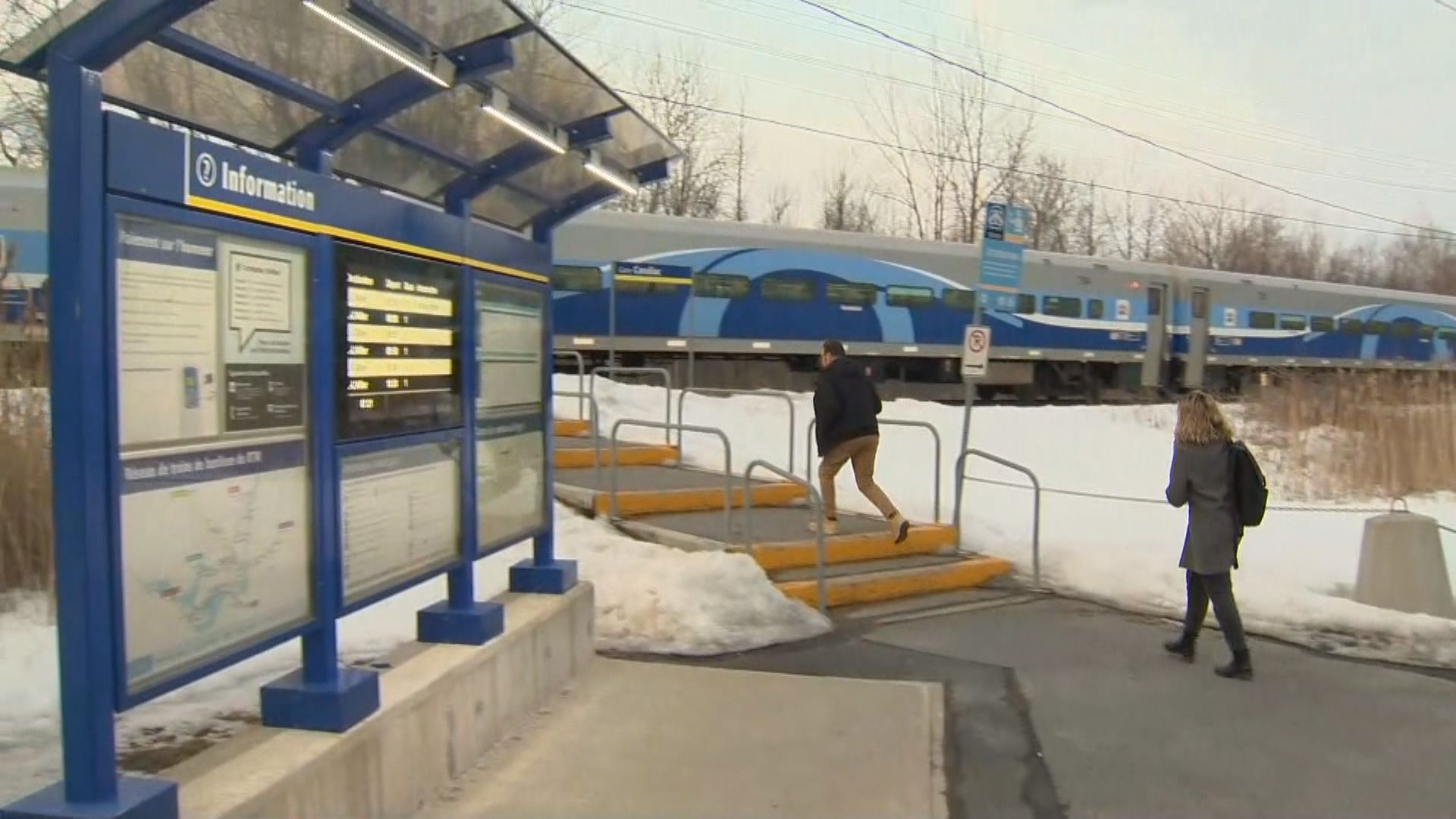 South shore commuters rejoice as Candiac train back on track - Montreal ...