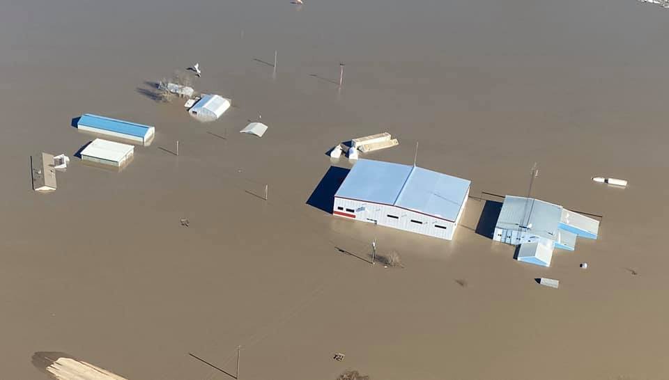 Evacuations ordered in Fort Vermilion as Peace River breaches banks ...