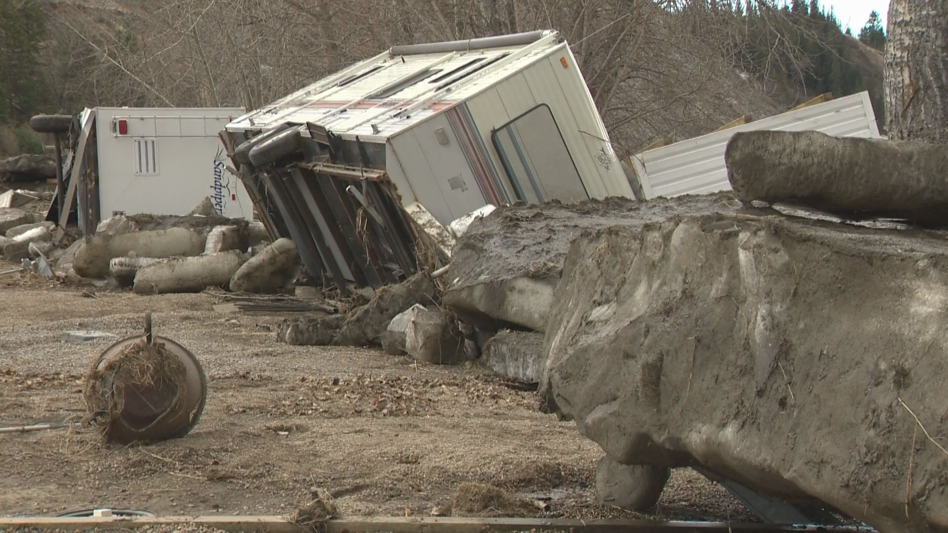 Ice jam destroys RV park and pulls 3 trailers into Red Deer River ...