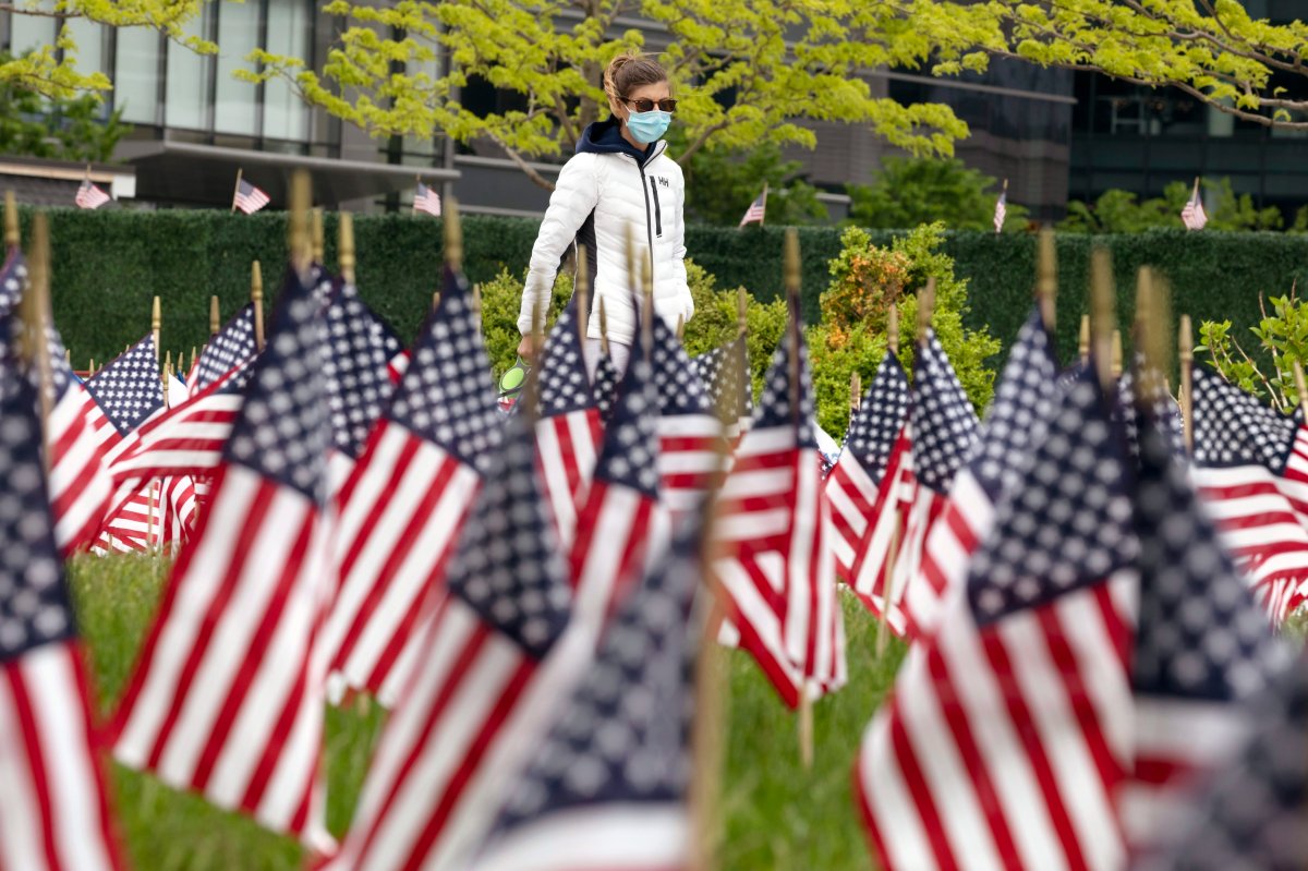 Coronavirus: Americans hit the roads, beaches on U.S. Memorial Day ...