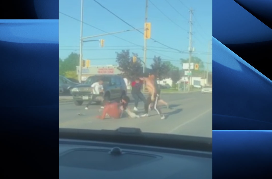 Altercation in middle of busy London, Ont., intersection deemed ...
