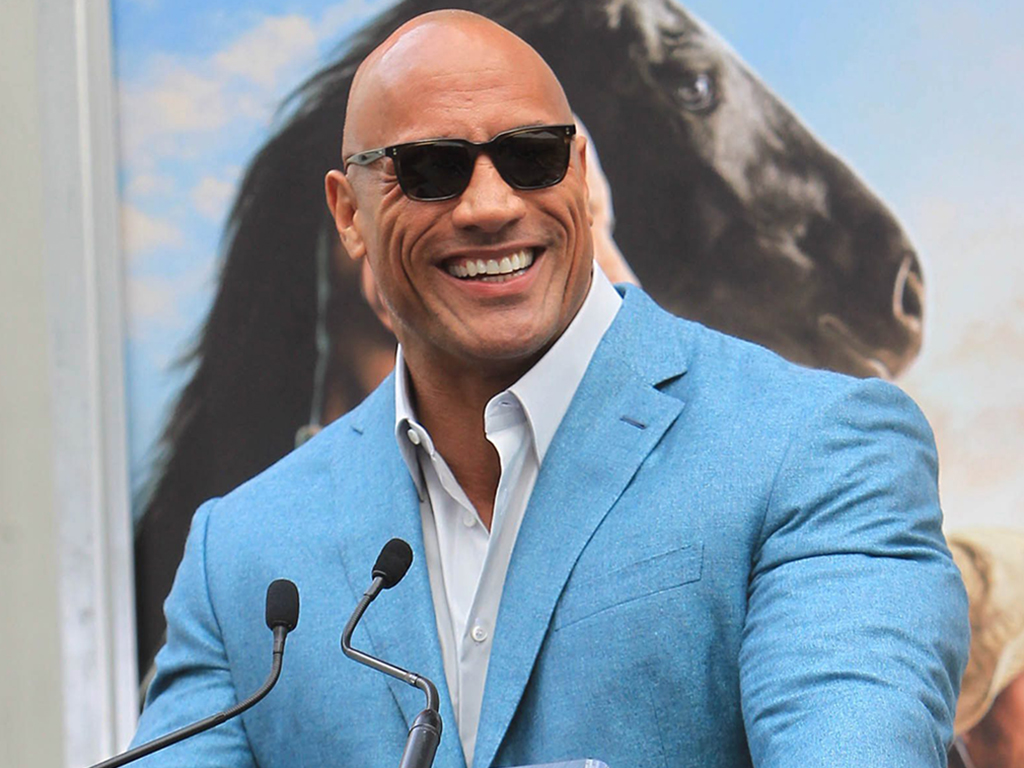 Dwayne Johnson surprises graduating high schooler after answering his ...