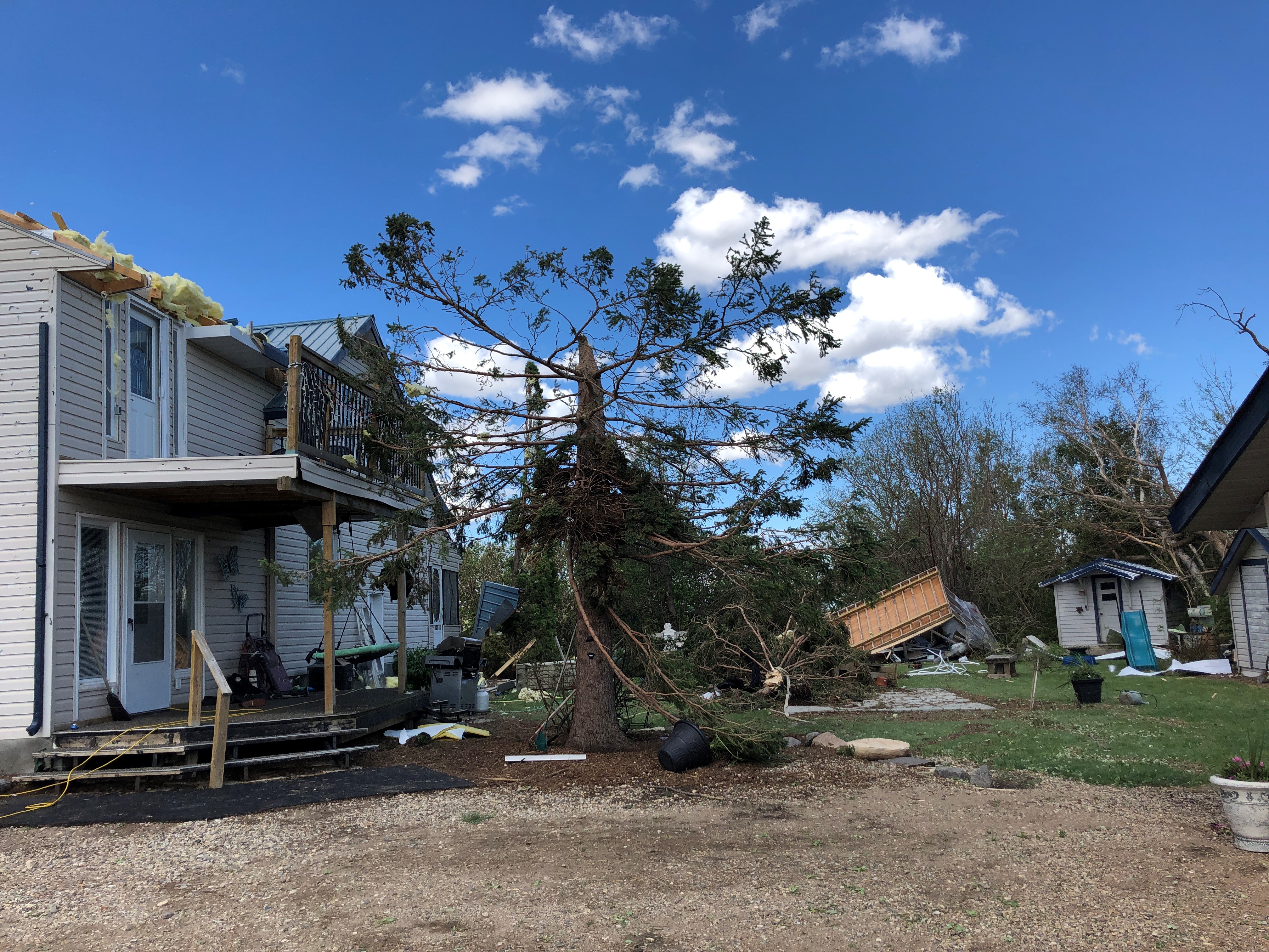 Massive storm hits Saskatchewan hamlet | Globalnews.ca