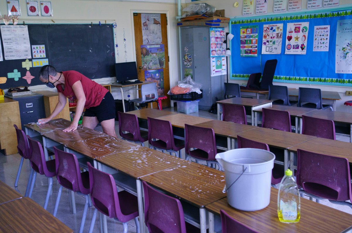 Thousands of Quebec students head back to school amid COVID-19 crisis ...