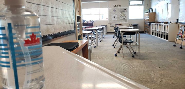 Edmonton schools temporarily move grades 7 to 12 online amid 3rd wave ...