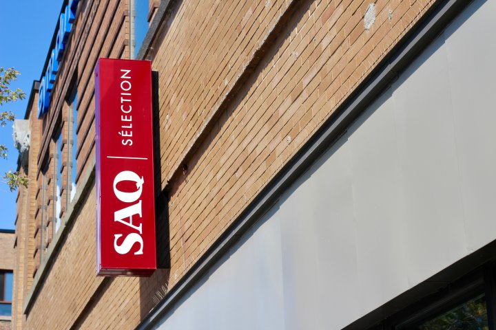 Employees of SAQ refuse to sign the principle agreement | Globalnews.ca