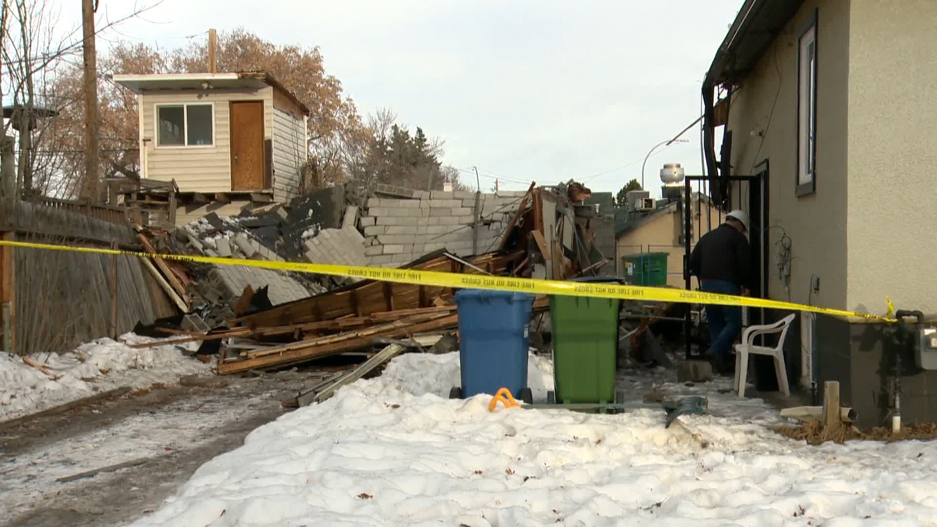 Damage seen across Calgary following windstorm with gusts up to 90 km/h ...