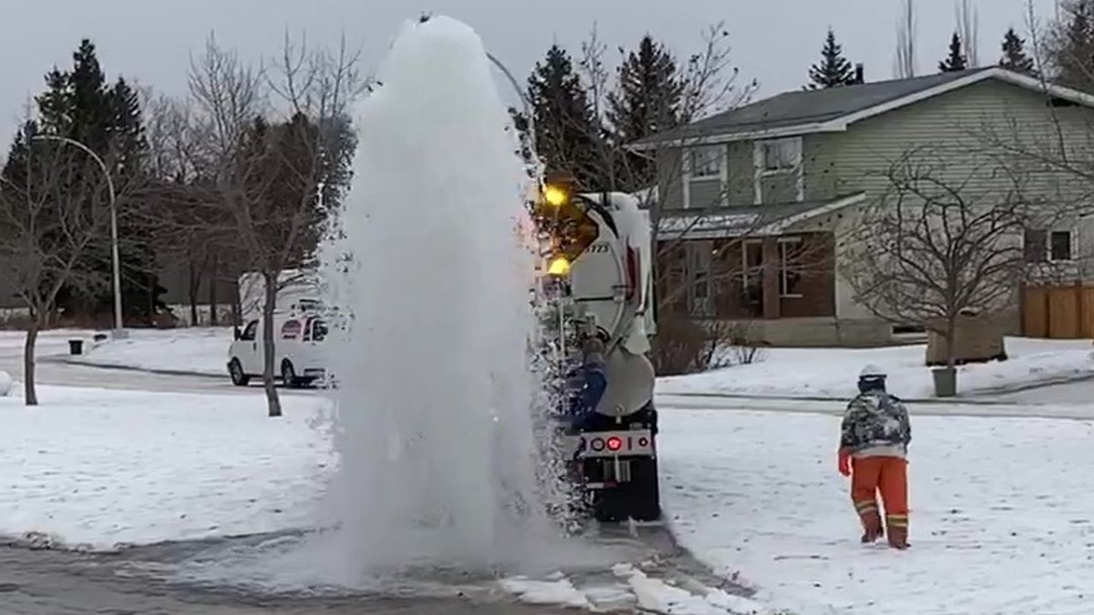 Geyser erupts after fire hydrant struck by EPCOR vehicle in south ...