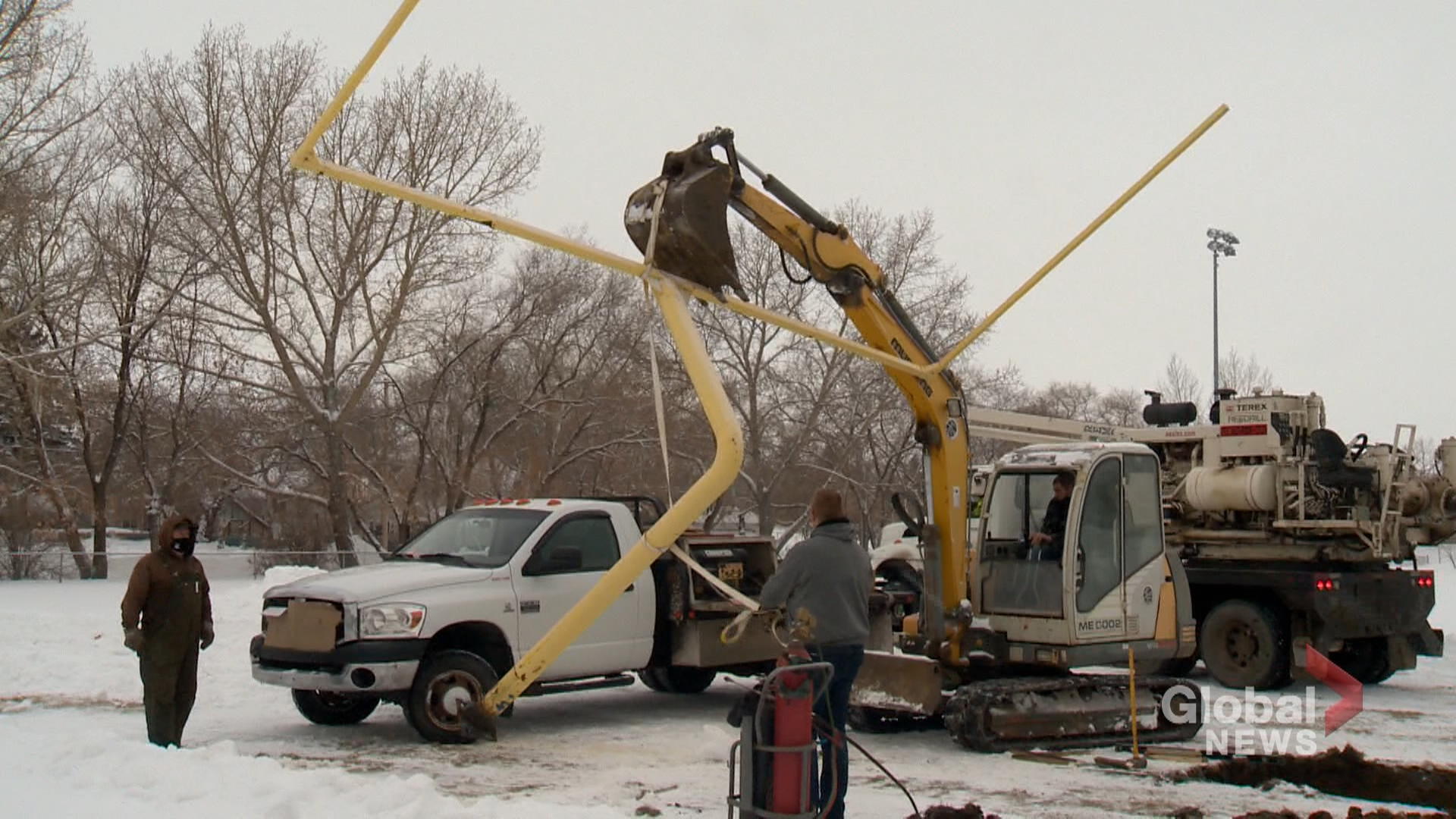 Saskatoon Hilltops prepare for new uprights at Ron Atchison Field ...