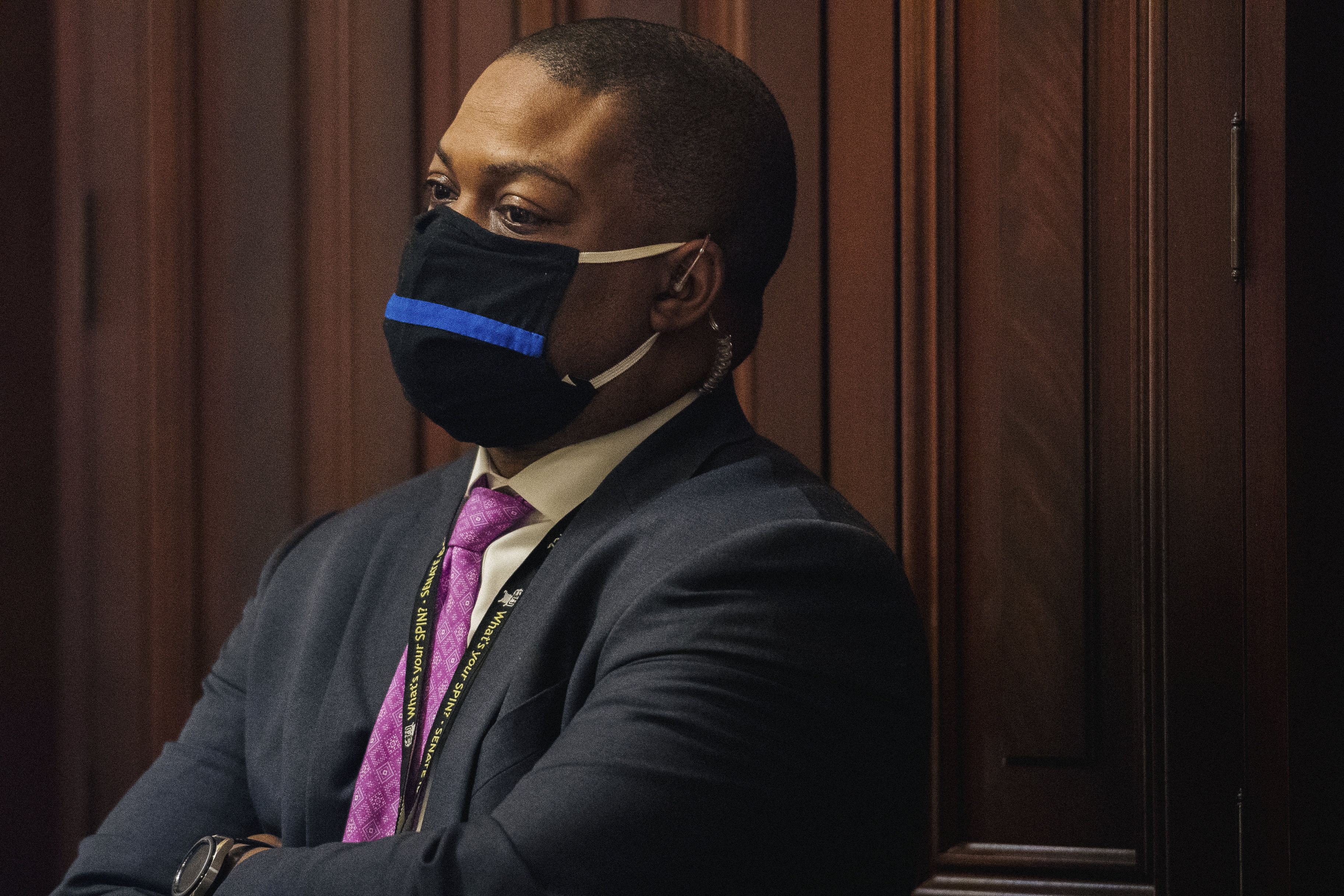 Senators honour U.S. Capitol Police officer who helped lawmakers during ...