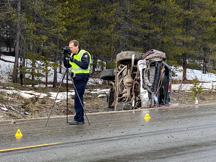 Traffic flowing again on previously closed section of Highway 33 ...