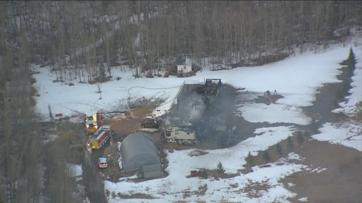 Alberta family receives support after fire destroys home, leaves father ...