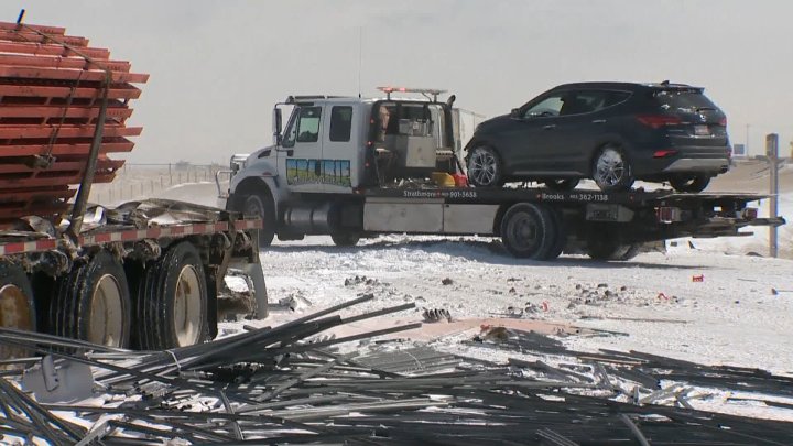 Between 50-70 vehicles involved in southern Alberta highway crash: RCMP ...