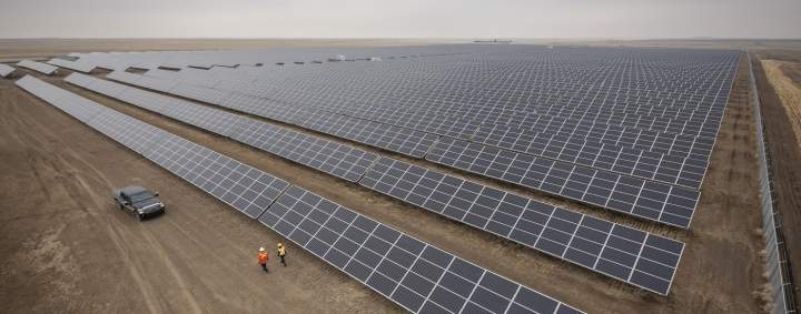 Enbridge opens 10.5-megawatt solar facility near Burdett, Alberta ...