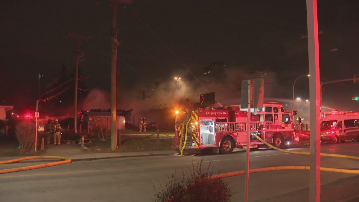 Wind-stoked fire severely damages southwest Calgary home - Calgary ...