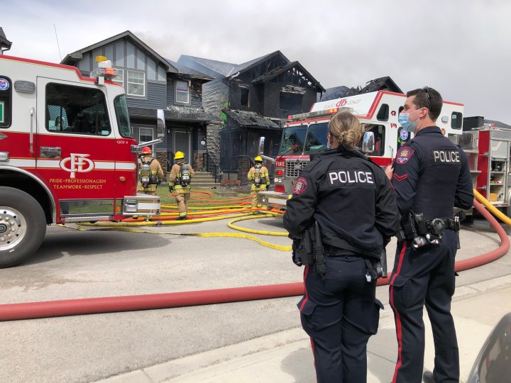 10 people displaced after fire rips through 3 northeast Calgary homes ...